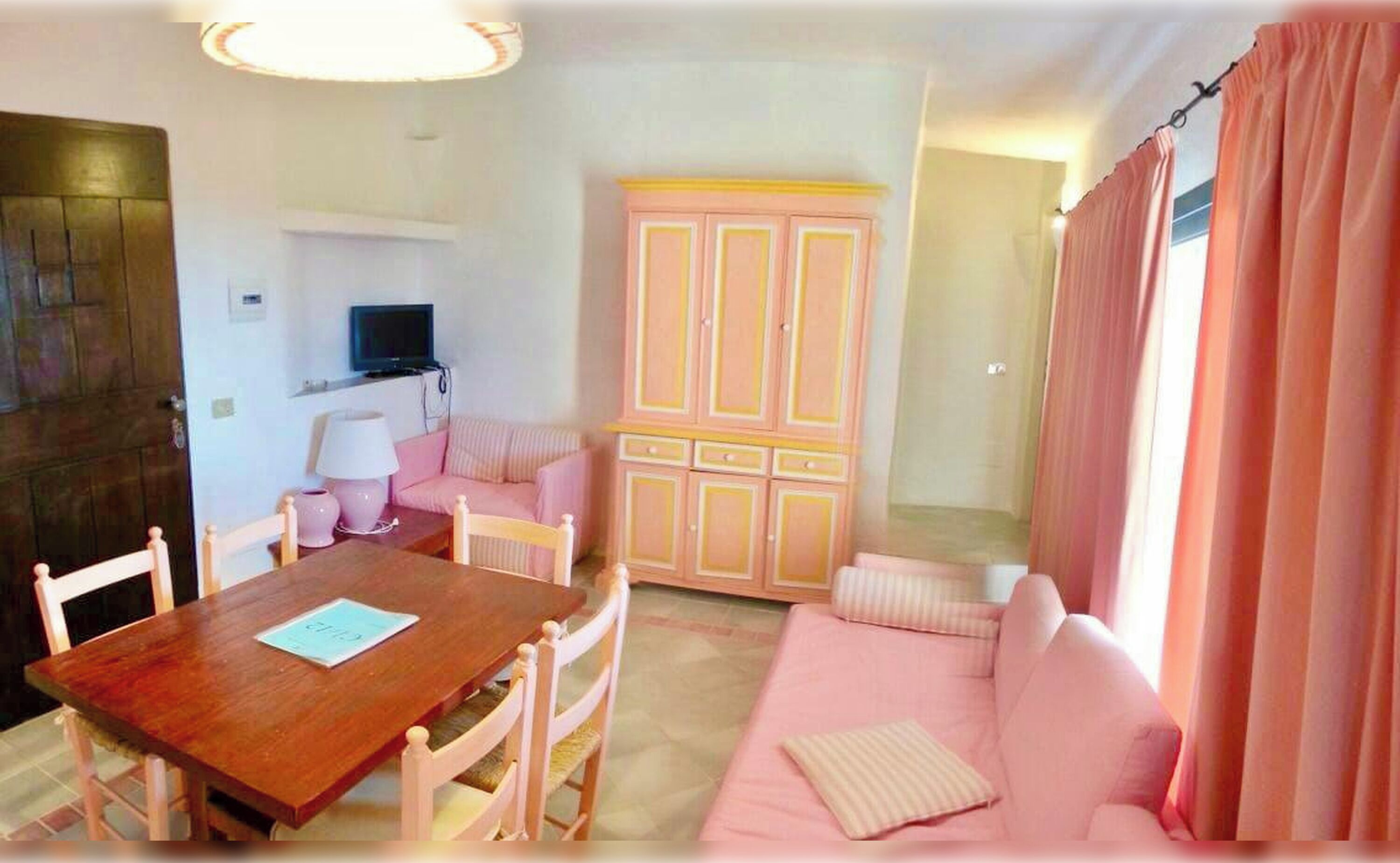 Apartamento, 2 quartos, fumadores, pátio | Sala