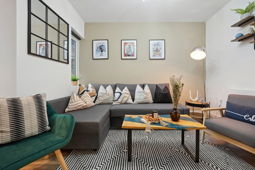 Pretoira View A 4-br Stunning Home With Garden, Southsea - Gosport