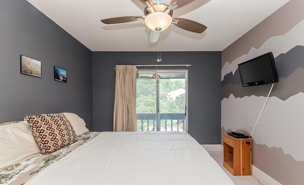 Charming 2-bedroom Bryce Resort Townhouse. Wifi. Pool. Ski. Activity ...