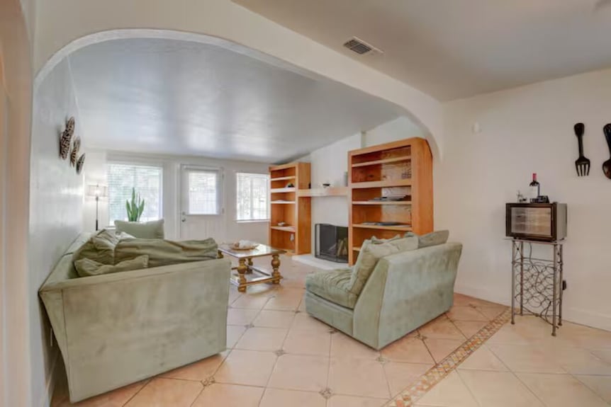 Comfy Serene Oasis 3-bedroom 2-bathroom House In Peaceful West Sacramento - Golden 1 Center