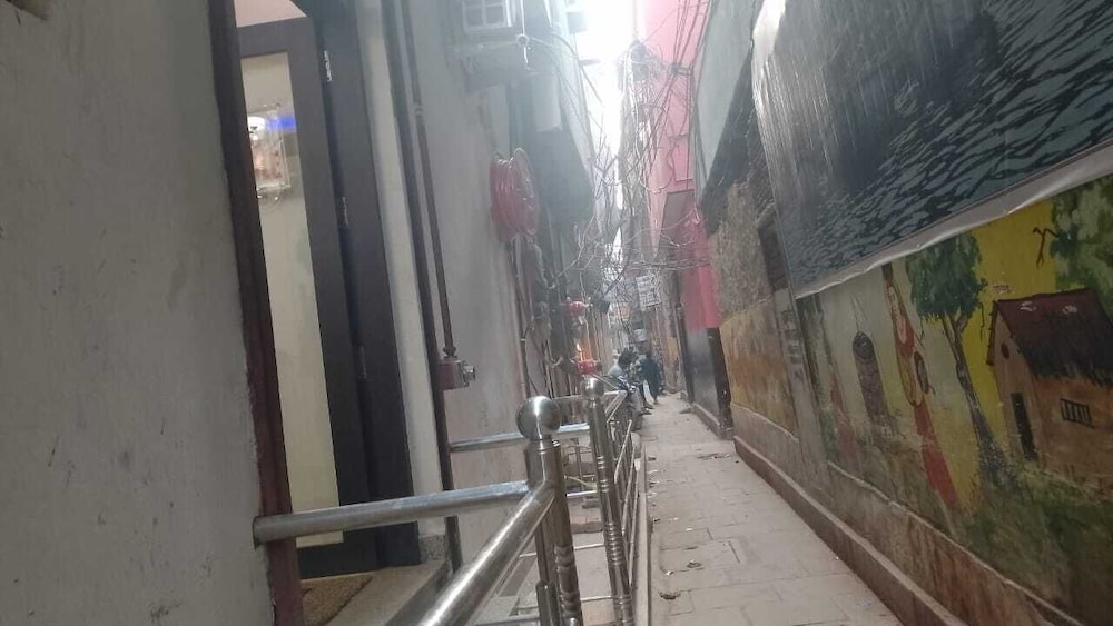 Butterfly Inn - Varanasi