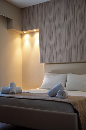 Apartamento conforto, vista para o jardim | Cofres nos quartos, cortinas blackout, quartos à prova de som