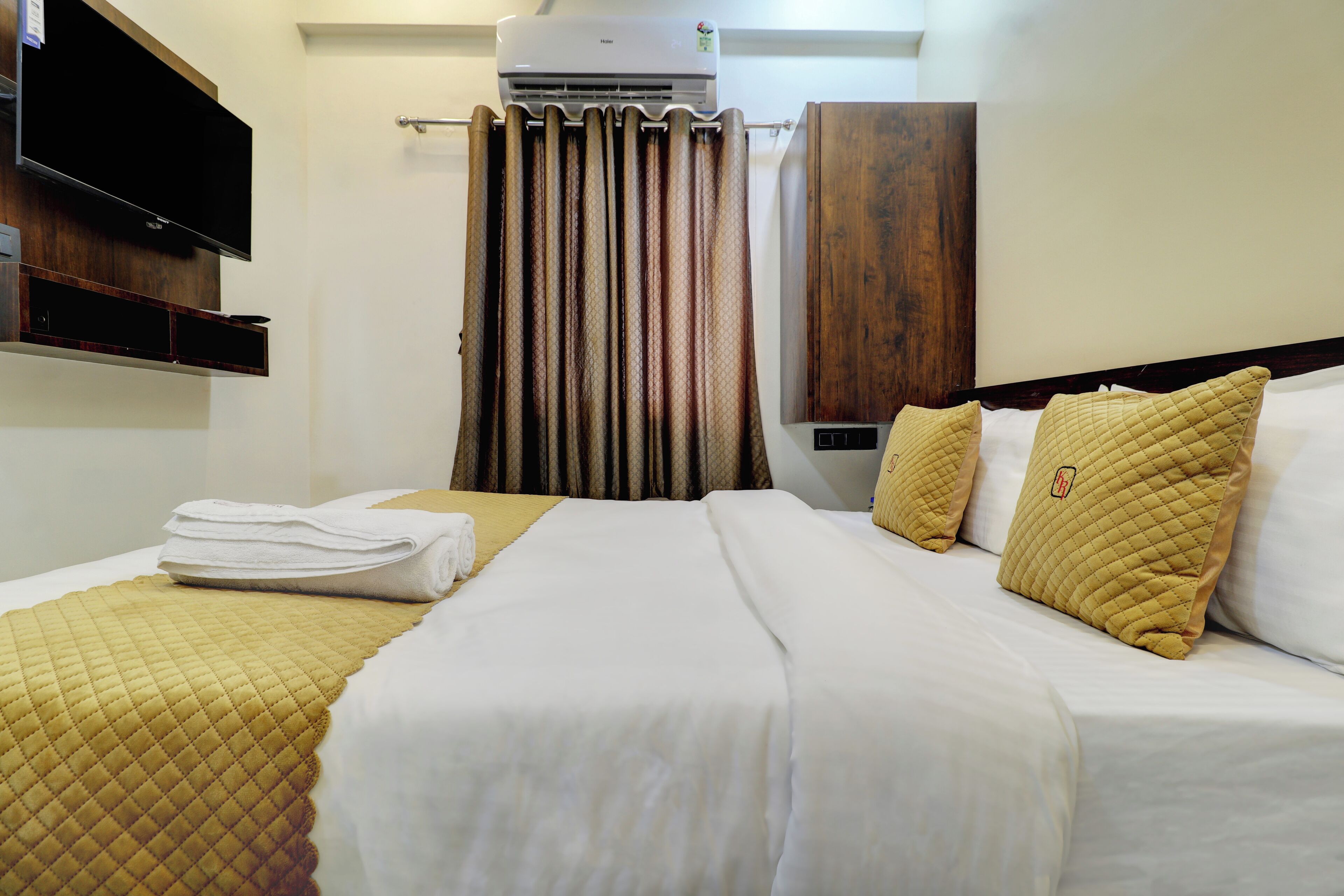 Quarto Duplo Deluxe, Vista para a cidade | Wi-fi grátis 
