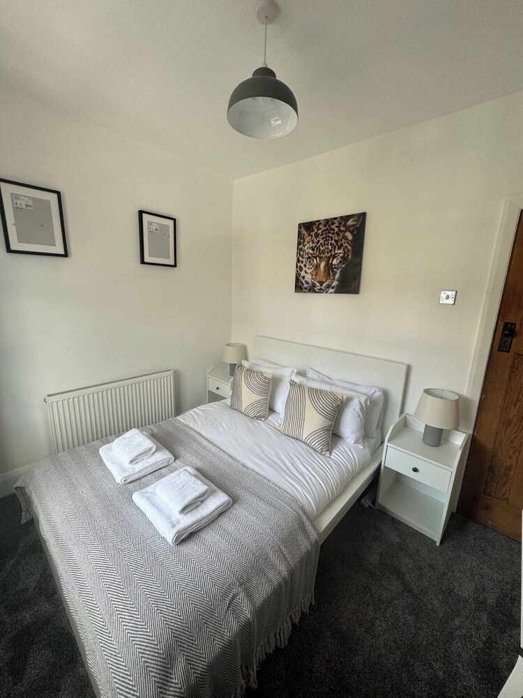 Simonside Apartment - 3 Bedrooms - Newcastle upon Tyne
