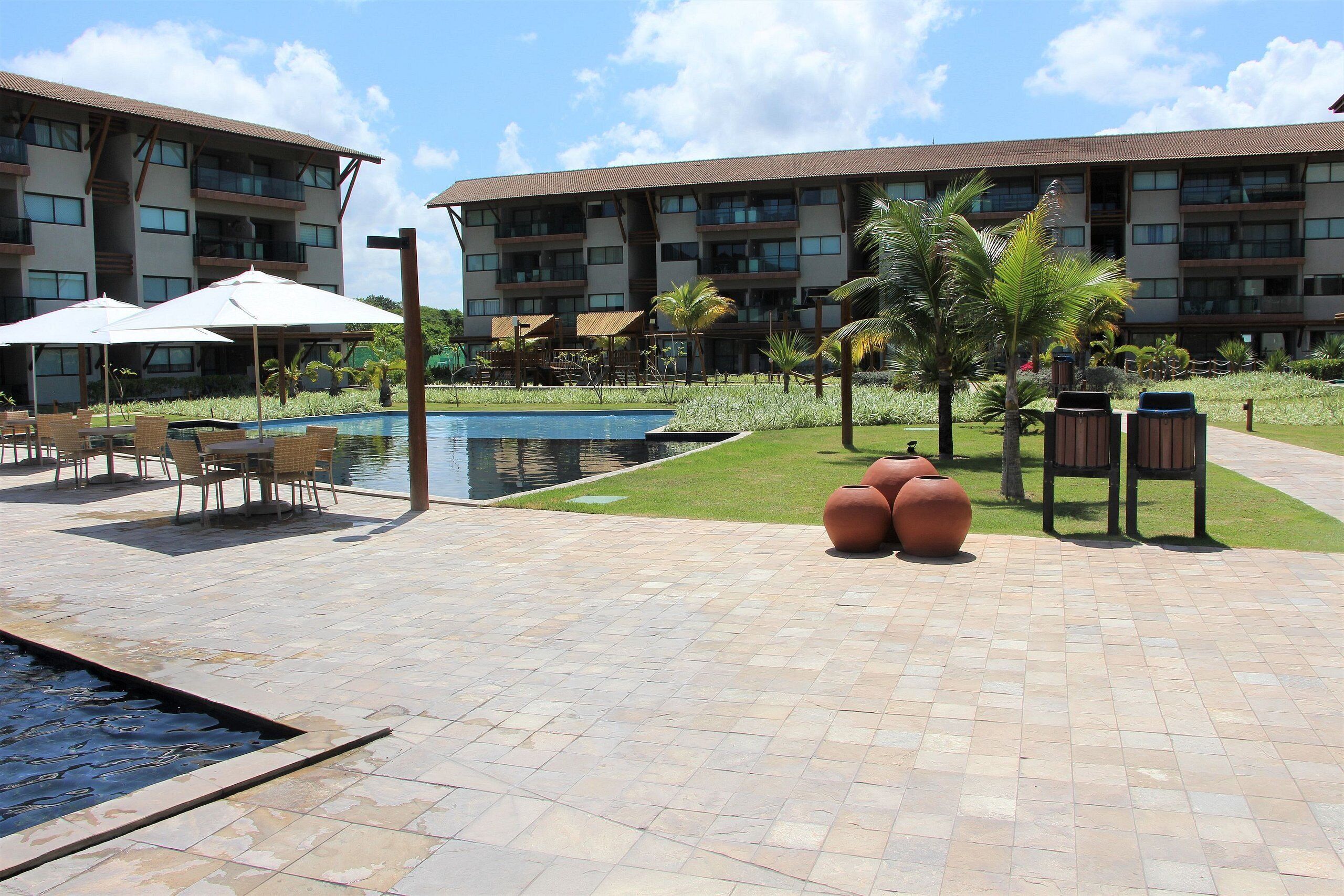 5 piscinas exteriores 