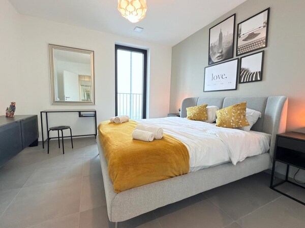 Beautiful 1 Bedroom Flat W Terrace - Esch-sur-Alzette