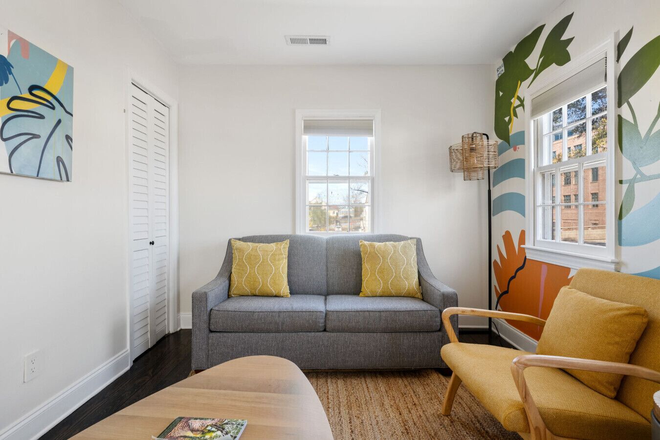 2 Bed Great Location - Close To King Street - Charleston, SC