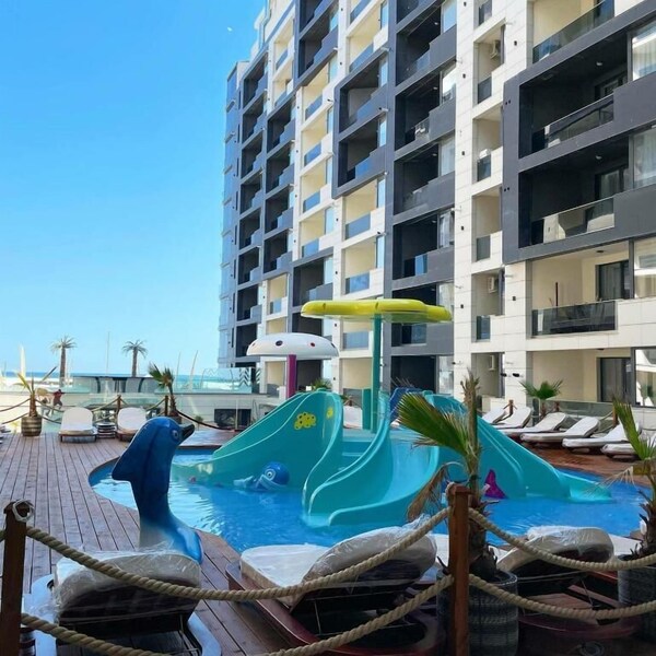 Building Stefan Resort Nord - Constanţa