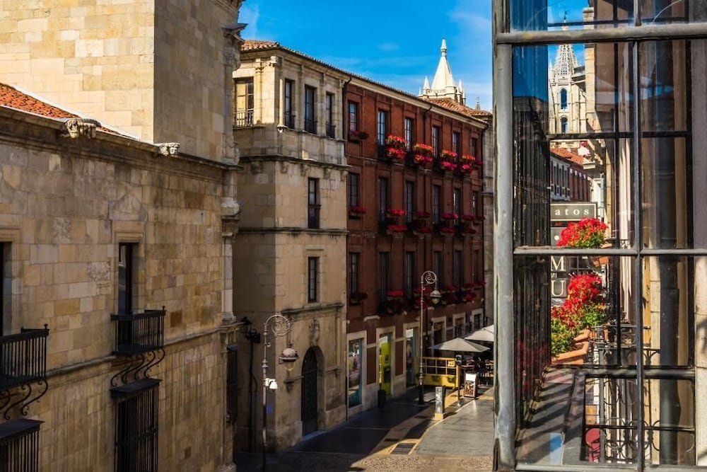 Hostel Covent Garden By Gaiarooms - León, España