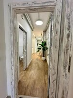 Estúdio | Área de estar | TV 32 polegadas com canais digitais