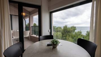 Apartamento Superior | 1 quarto, roupa de alta qualidade, cofre no quarto, secretária
