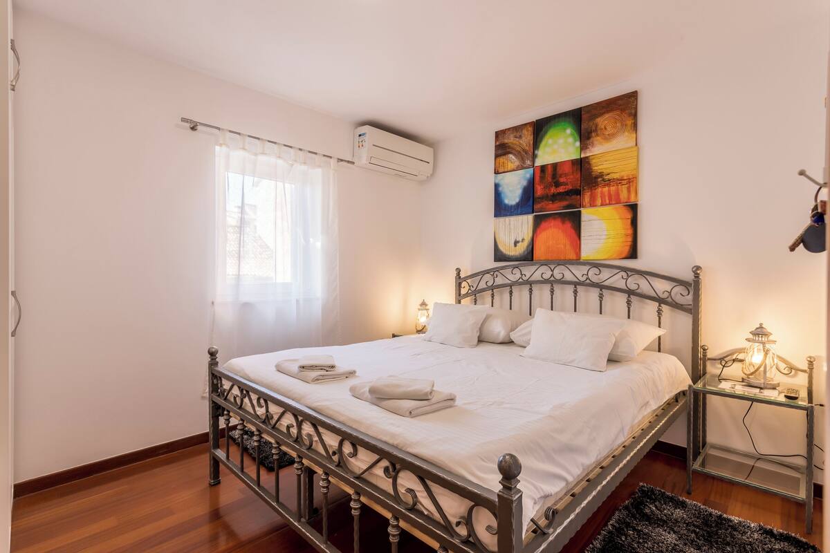 Quarto Twin Clássico, não fumadores | 1 quarto, quartos insonorizados, ferro/tábua de engomar, Wi-fi grátis