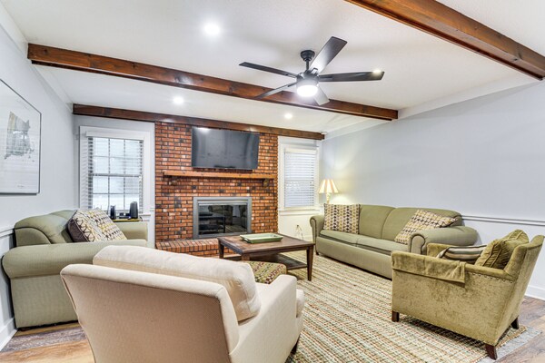 Walk To Parks & Town Square: Cary Home W/ Yard! - Raleigh, NC