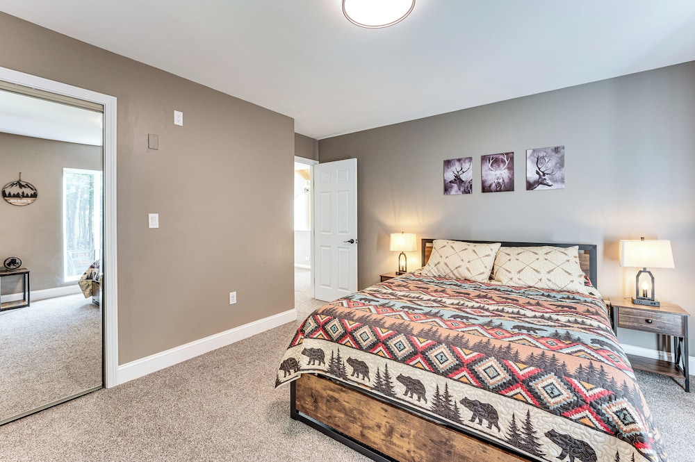 Campton Cabin Near White Mountain Nat'l Forest - New Hampshire