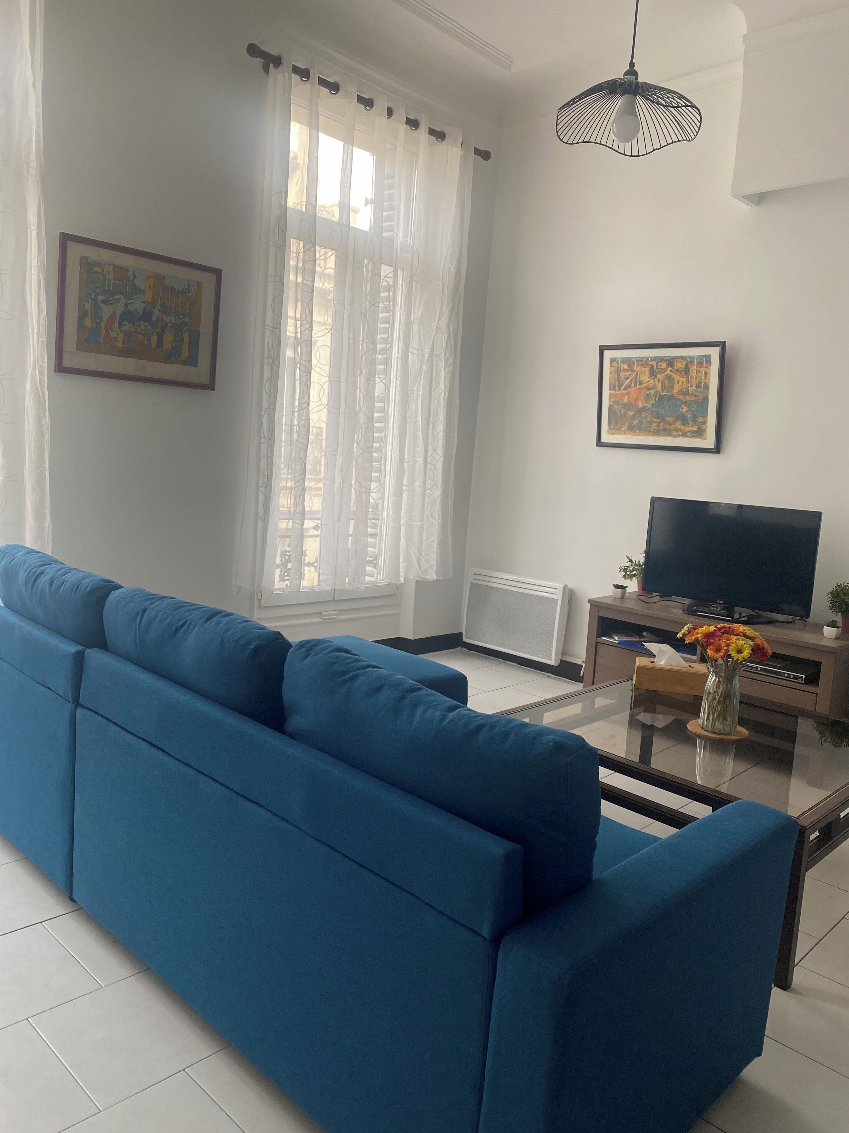Attractive T2 Apartment, Newly Renovated, Bright And Accessible - Marsiglia