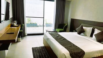 Quarto Duplo, Vista para a cidade | Cofre no quarto, ferro/tábua de engomar, Wi-fi grátis