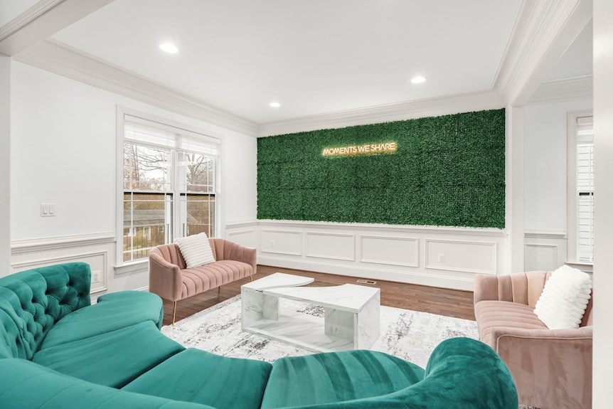 7 Bedroom 6,500 Sq Ft Masterclass Style Meets Elegance - Burke, VA