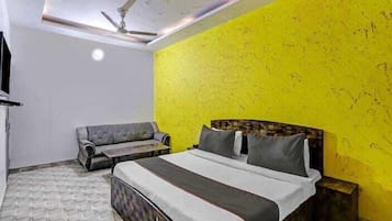 Secretária, Wi-fi grátis, roupa de cama fornecida