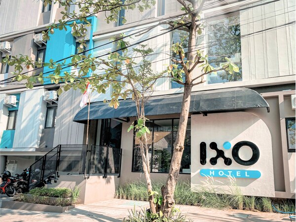 Ixo Hotel Semarang - Semarang