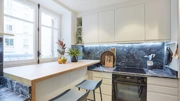 Apartamento | Cozinha privada | Produtos de limpeza