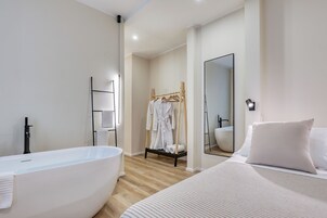 Quarto Duplo | Cortinas/cortinados opacos, ferro/tábua de engomar, Wi-fi grátis 