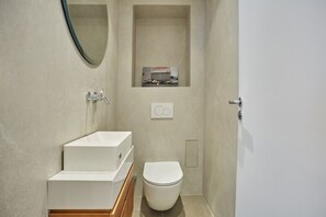 Apartamento | Banheiro | Secador de cabelo, sabonete