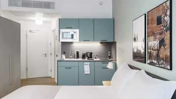 Suite | Cozinha privada | Um frigorífico, uma placa de cozinha, uma máquina de café expresso