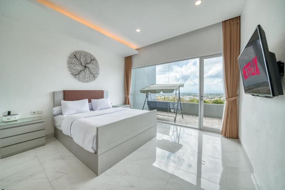 Villa Kinditto - Luxury 3BR Villa with Breathtaking Natural Views in ...