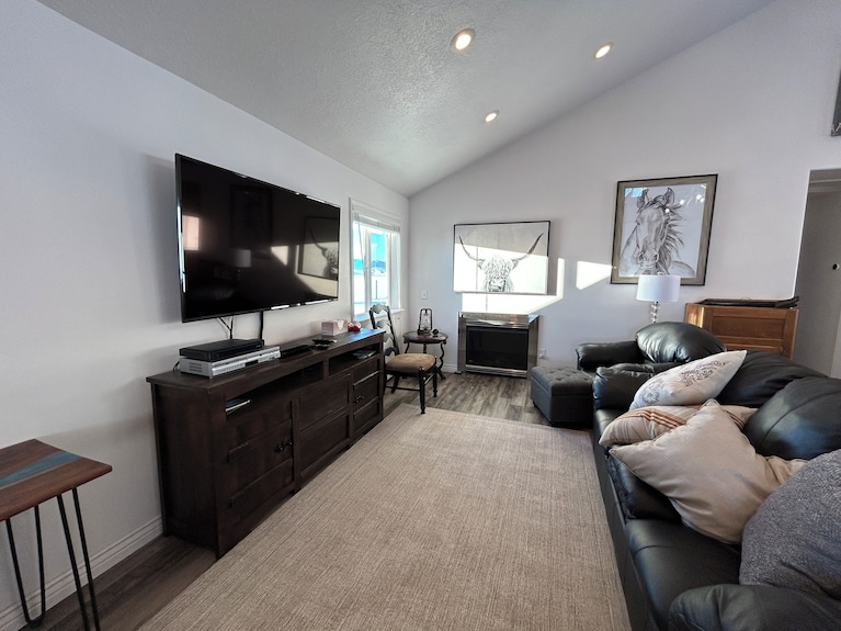 The Cokeville Cabin & Ranch - 100 Acres Of Solitude - Wyoming