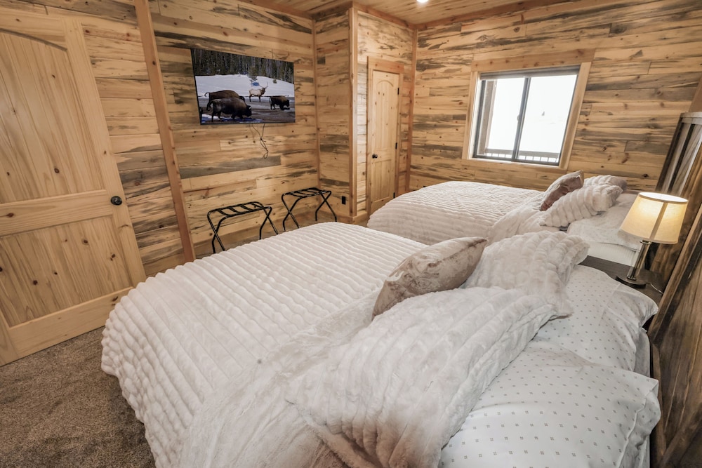 Moonlight Meadows+AC+Hotub+WiFi+20mintoYellowstone - Fremont County | Vrbo