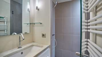 Apartamento | Banheiro | Toalhas de banho, sabonete