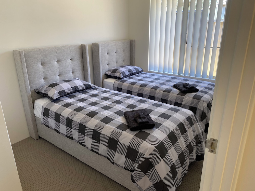 Ocean Keys Family Accommodation - Mindarie
