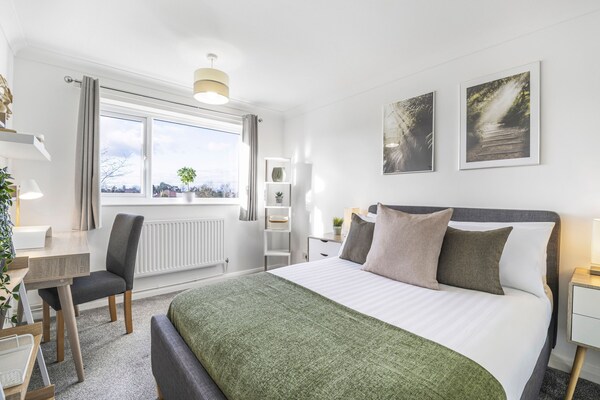 Angus Suites By Your Lettings - Peterborough