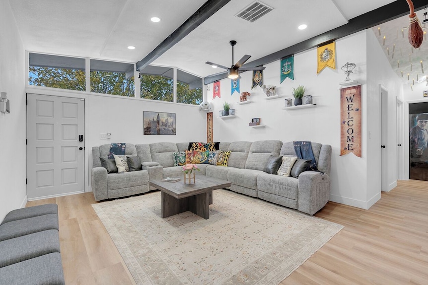 A Wizards Stay Experience: Hogwarts Way - Las Vegas