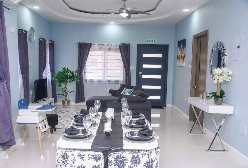 Montana Villa-ochorios-sleeps6-aircon-pool-tv-wifi - 奧喬裡奧斯