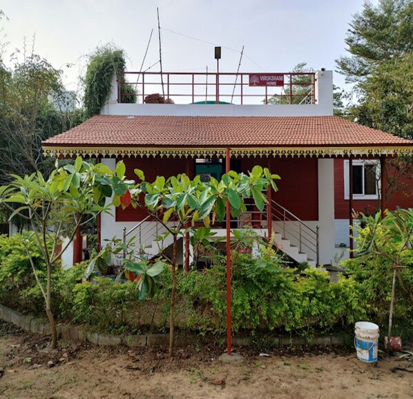 Fachada da propriedade