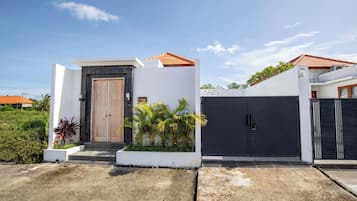 Fachada da propriedade