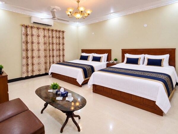 Rose Palace Millennium - Karachi