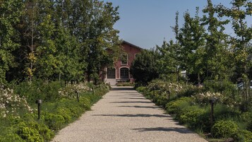 Fachada da propriedade