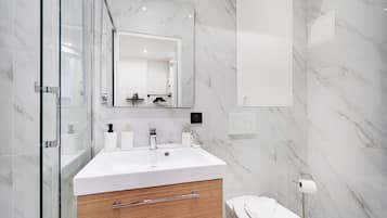 Apartamento | Casa de banho | Toalhas fornecidas