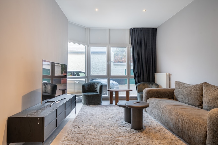 The Edgewater Suites - Cityscape - Namur