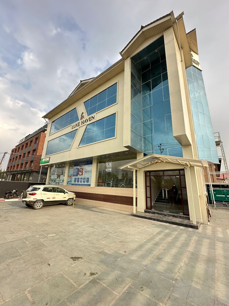 Luxe Haven Residency - Srinagar