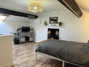 Apartamento | 1 quarto, ferro/tábua de engomar, Wi-fi grátis, roupa de cama fornecida 