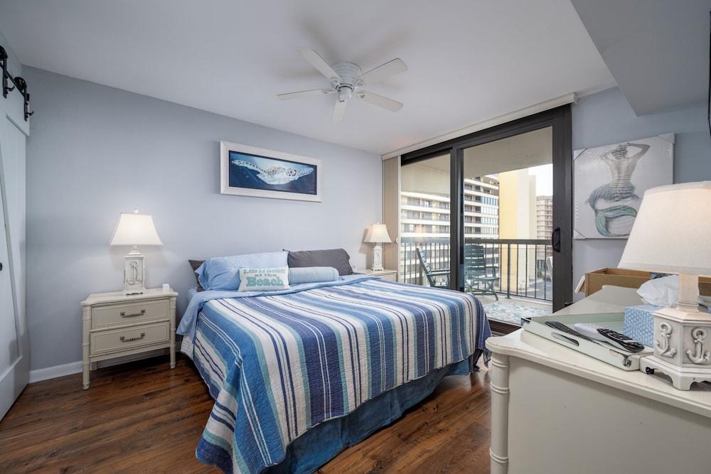 New For 2025! Beautiful Sea Watch Condo sleeps eight with loads of ...