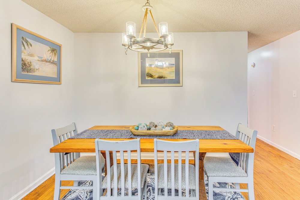 3 Mi To Ocean: Home W/ Deck In Little River! - Sunset Beach, NC