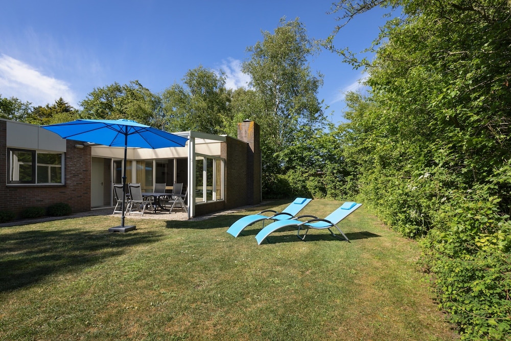 Bungalow With Fireplace, In A Holiday Park - Callantsoog