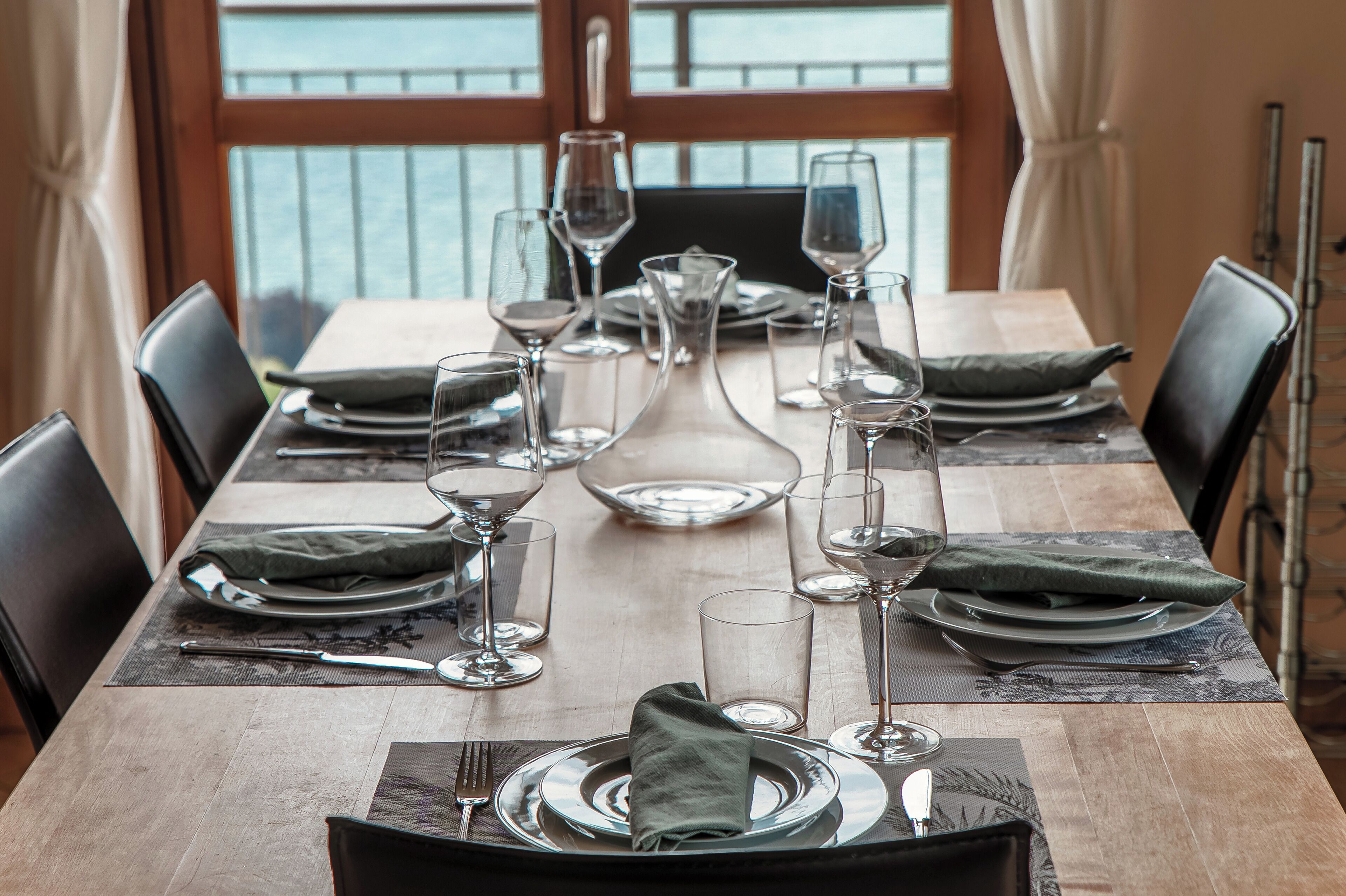 Villa, vista para o lago | Sala de jantar