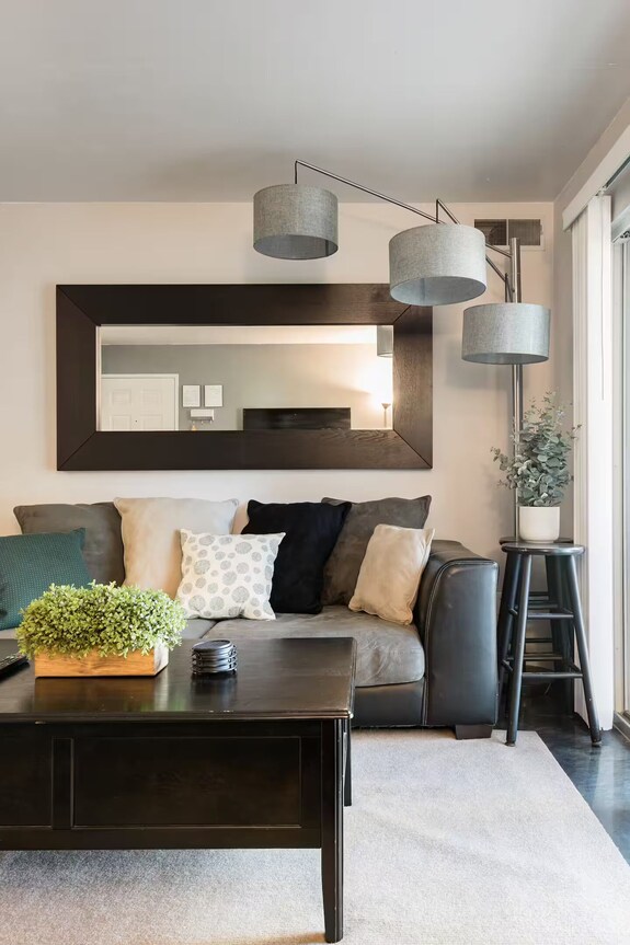 High-end Condo Across From Major Recreation Trail - アーバダ, CO