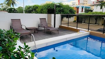 Apartamento Comfort | Piscina | Piscina exterior