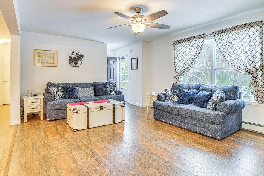 Near Skiing: Serene Harrison Retreat W/ Fire Pit - Bridgton, ME